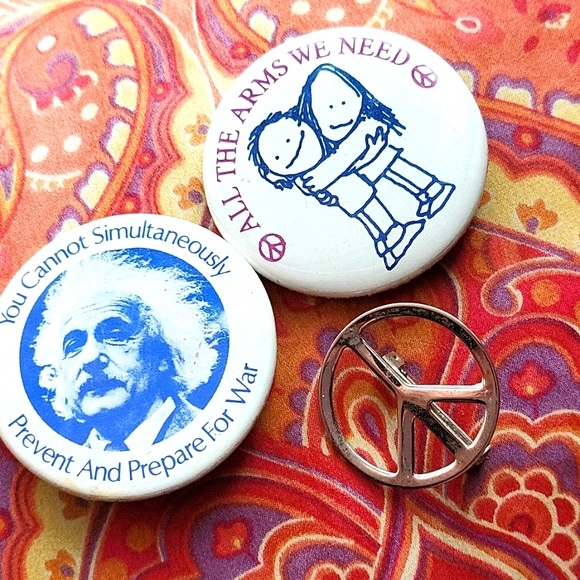 Vintage | Accessories | Set Of Vintage Peace Pins | Poshmark